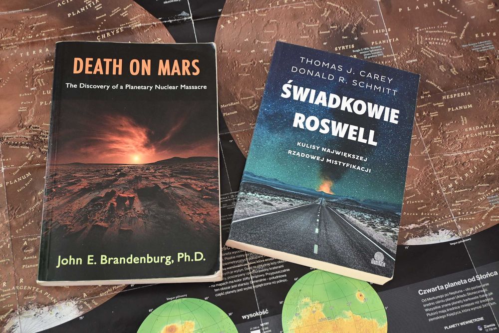 Roswell – Thomas Carey + Death on Mars – John Brandenburg | 2 książki ...