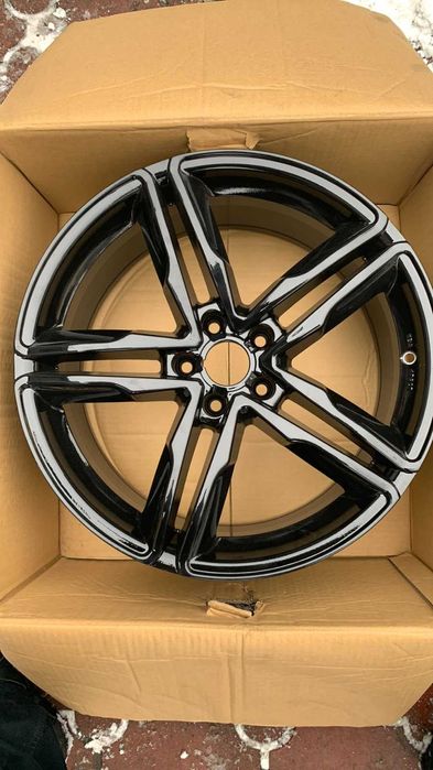 Диски Audi Q8 Volkswagen R-19-8.5 5-112 ET-35 dia-66.6: 150 $ - Диски ...