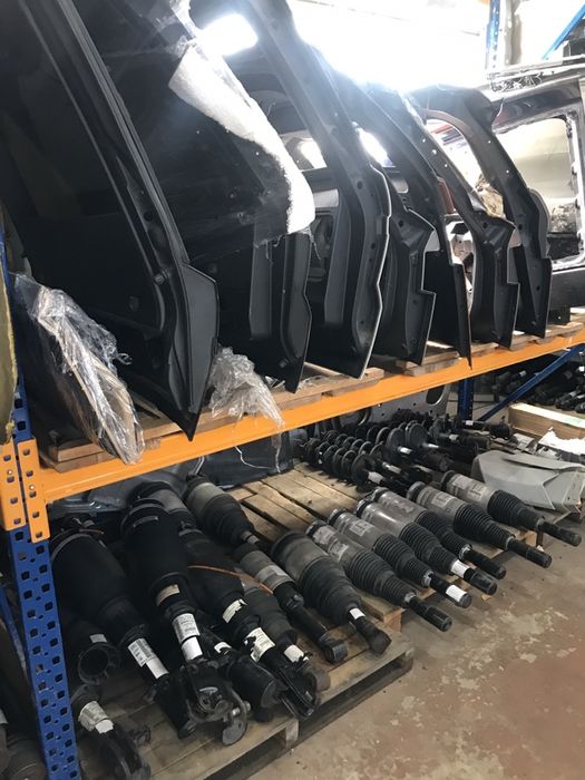 Клапанная крышка Land Rover Range Rover 3.0D LR029145 LR029146: 150 ...