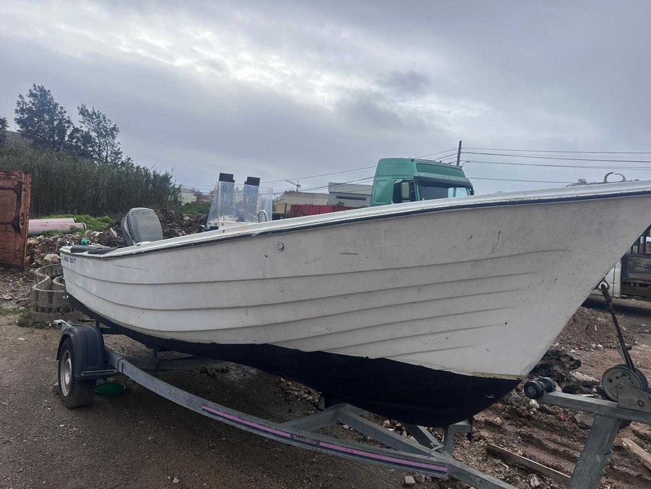 Vendo OBE 4.5 ideal para a pesca e passeio. Carcavelos E Parede • OLX.pt