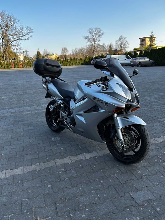 Honda VFR 800 V-tec od motocyklisty Gidle • OLX.pl