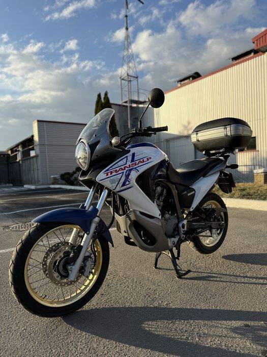 Honda transalp xl700v-ABS: 6 000 $ - Мотоцикли Високий на Olx
