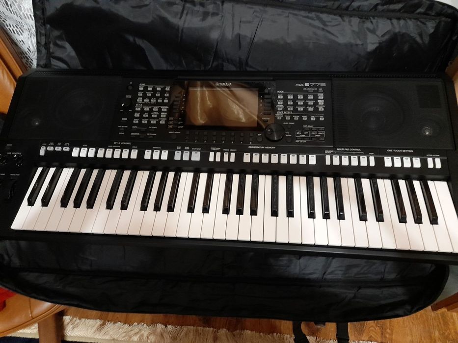 Yamaha PSR S 775: 34 000 грн. - Синтезатори Ужгород на Olx