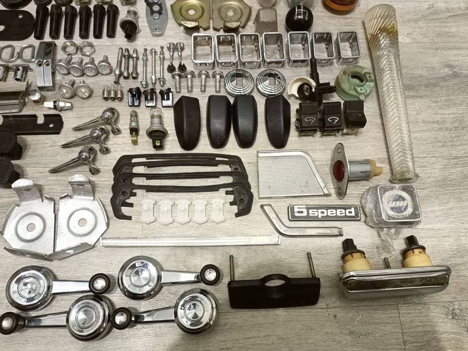 Пластик, хром СССР ваз 2101, 2103, 2106: 100 грн. - Пластик салону Дніпро на Olx