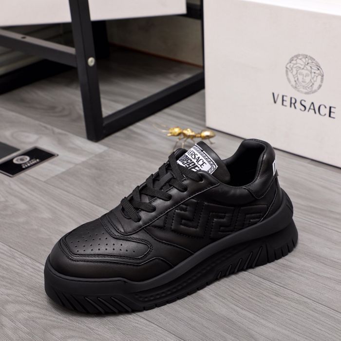 Кроссовки Versace оригинал кеды мужские люкс кожа: 6 850 грн. - Кросівки для міста Київ на Olx