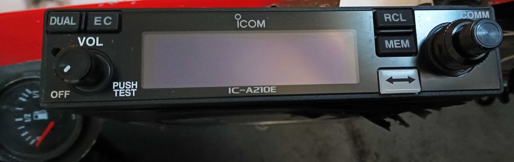 Rádio VHF ICOM IC-A210-E Batalha • OLX Portugal