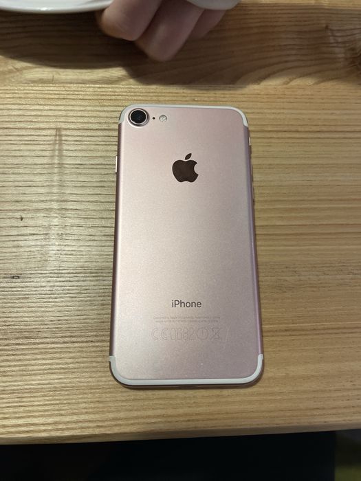 7 iPhone 32 gb .: 1 000 грн. - Смартфони / мобільні телефони Ковель на Olx