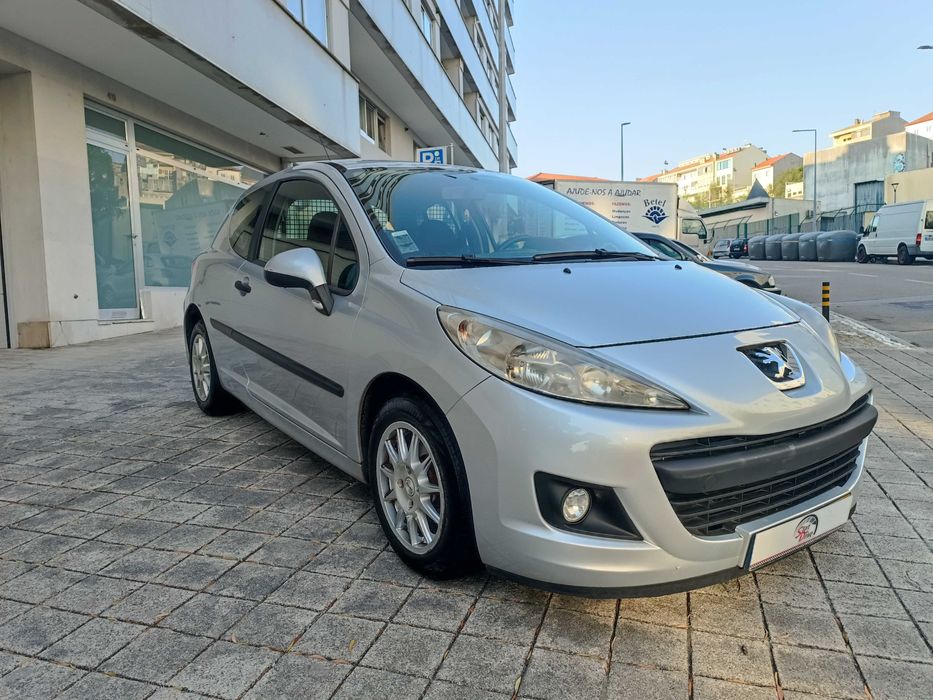 PEUGEOT 207 VAN 1.4 HDI 75cv de 2009 apenas 190 mil klm Cedofeita ...