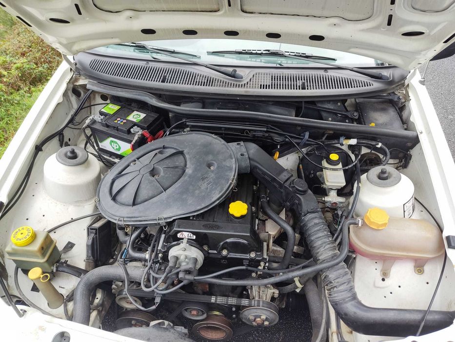 Ford Sierra 2.0 DOHC CLX Paredes • OLX.pt