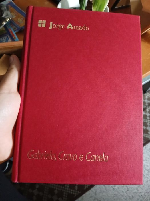 Gabriela, Cravo e Canela - Jorge Amado Benfica • OLX.pt