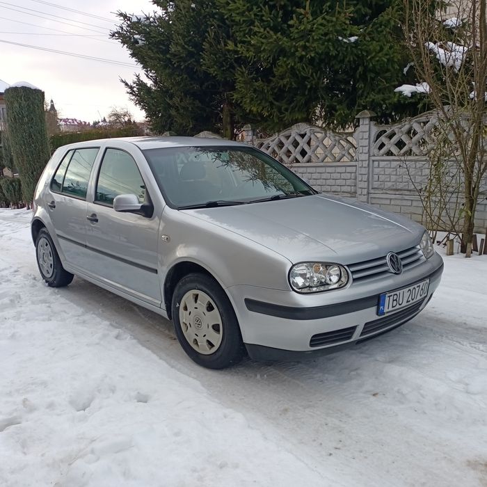 VW Golf IV 2001, 1.4 benz Staszów • OLX.pl