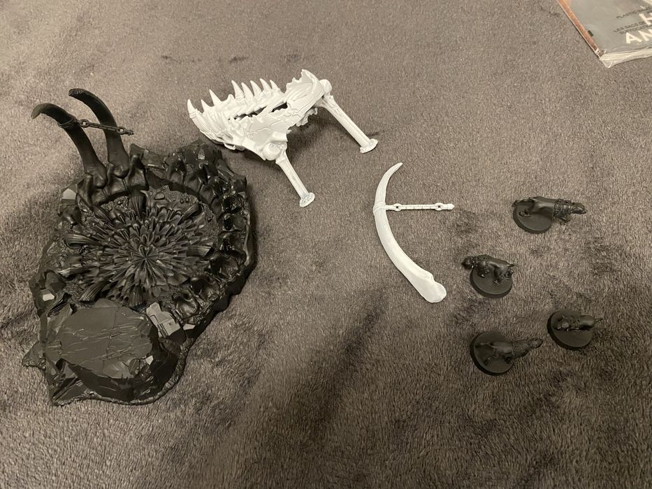 Hunter and hunter Maw, karty, ksiazka, pudelko Poznań Łazarz • OLX.pl