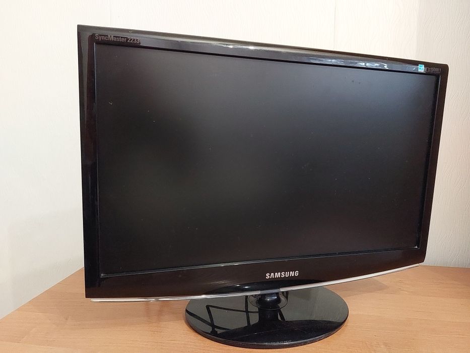 Monitor Samsung SyncMaster 2233SN 21,5 " Full HD 1920×1080. Police Anny ...