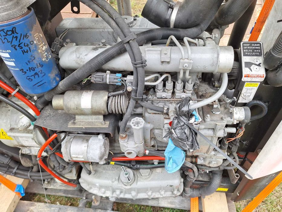 Silnik Kubota V2203 + generator Carrier Vector 1850 Straszęcin • OLX.pl