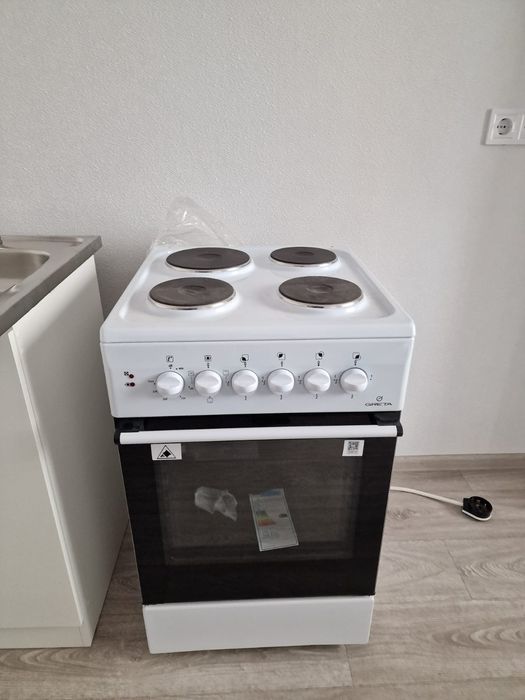 Фото Плита электрическая Greta EE 5000 NN 13 (W) (1470-Е-07 белая) Фо ...
