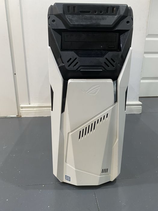 Komputer PC do gier uszkodzony działający Bydgoszcz • OLX.pl