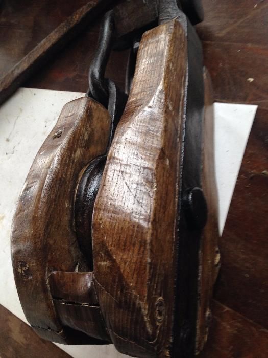 Moitão/cadernal/roldana nautica Barcarena • OLX Portugal