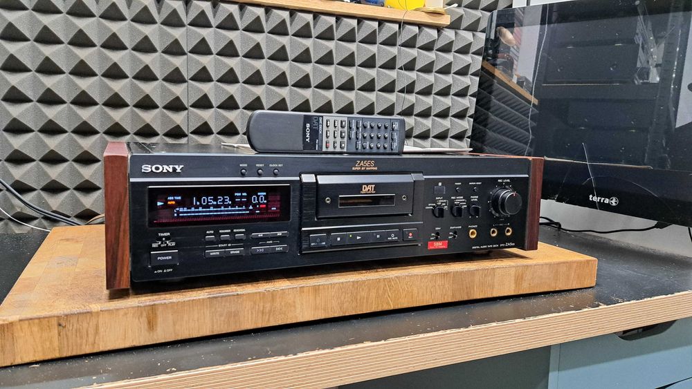 Magnetofon Dat Sony DTC-ZA5ES pilot instrukcja Bolesławiec • OLX.pl