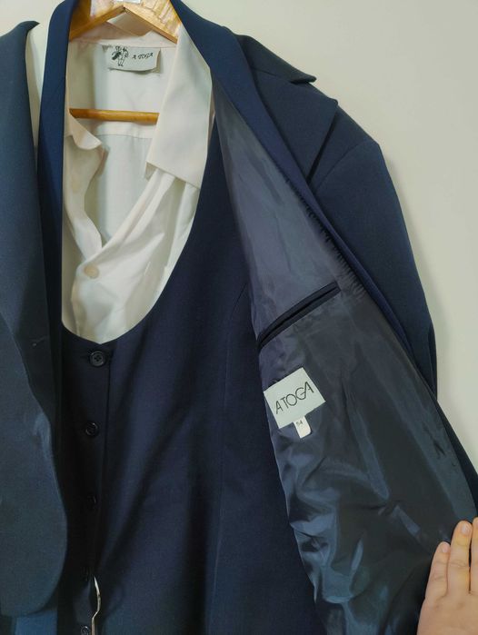 Traje académico feminino IADE - A Toga, 54 Pedrouços • OLX.pt