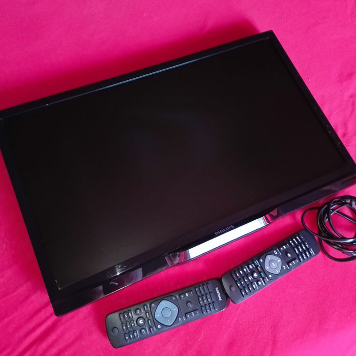 PHILIPS TV 22 cali pfh LCD pilot uchwyt fotel dla dzieci gratis !! Ropczyce • OLX.pl
