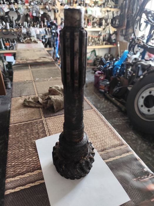 Вал первинний КПП ЗІЛ 130.(Під різьбу): 2 000 грн. - КПП / АКПП у зборі Горбанівка на Olx