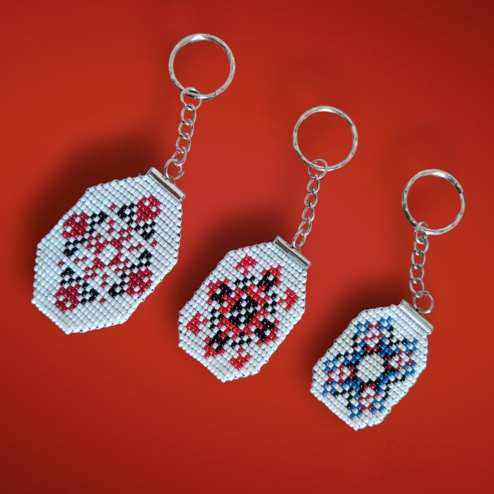 Брелок з бісеру з закодованим імям 100 грн Витвори майстрів рукоділля Хмельницький на Olx