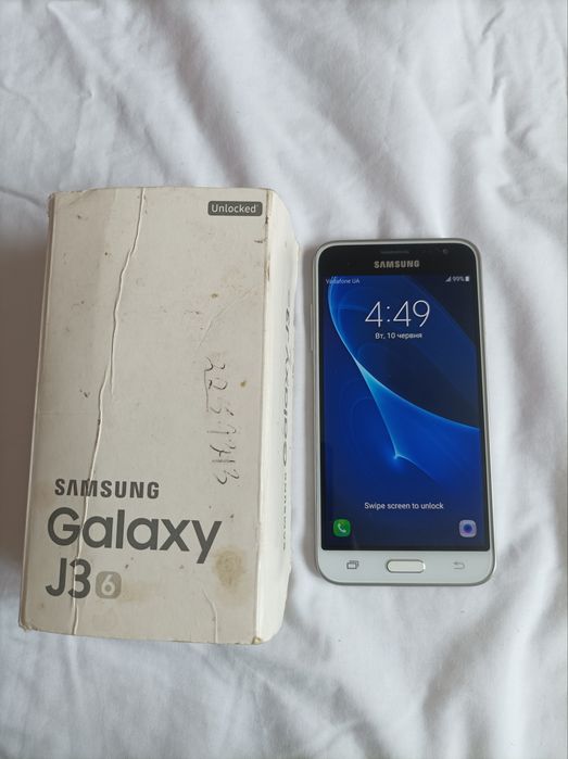 Смартфон телефон Samsung J3 Samsung J320: 755 грн. - Мобільні телефони / смартфони Львів на Olx