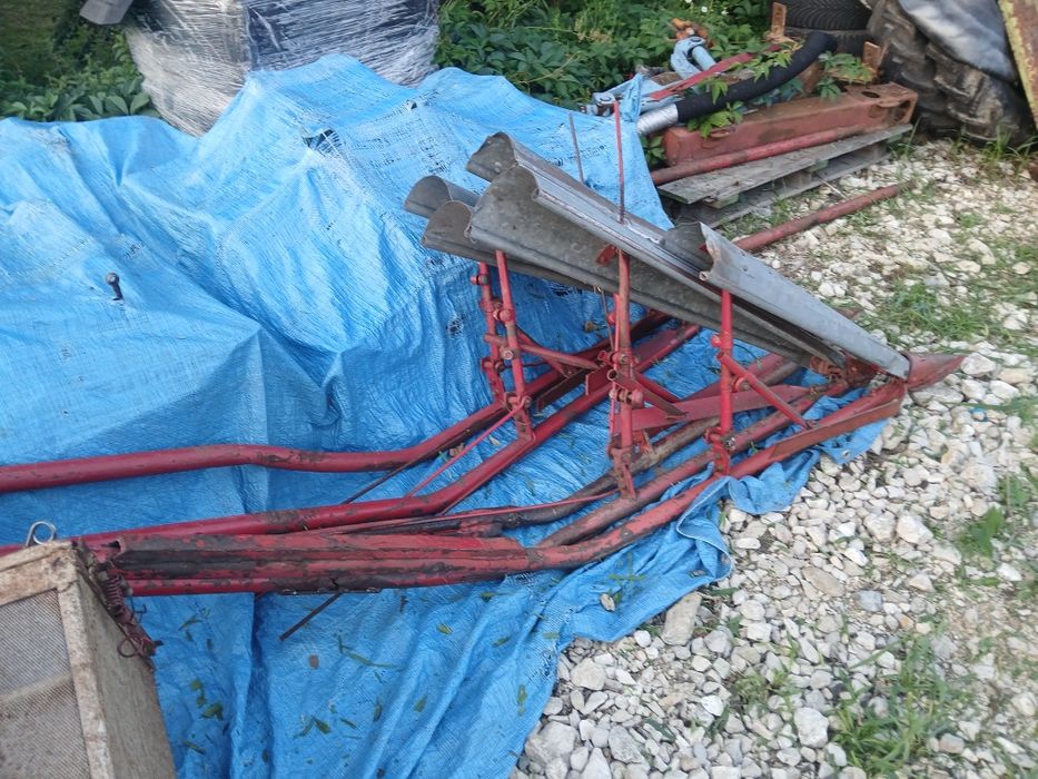 Rozdzielacz łanu kombajn Ihc. 321 claas Nowy Korczyn • OLX.pl