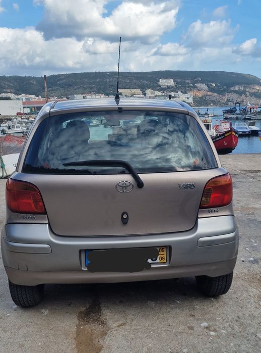 Toyota Yaris VVT-I 63.460KM (Valor negociável) Santiago (Sesimbra) • OLX.pt