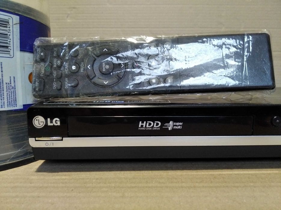 DVD-HDD Recorder LG HDRK888 плюс 100 дисков: 2 500 грн. - Медіа програвачі Катеринівка на Olx
