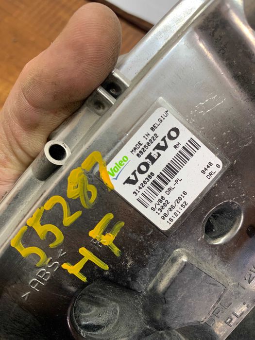 Halogen zderzaka prawy DRL LED Volvo V60 I S60 II LIFT Zblewo • OLX.pl