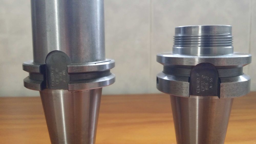 Lote de Cones BT40 para máquina CNC Santiago E São Simão De Litém E Albergaria Dos Doze • OLX ...