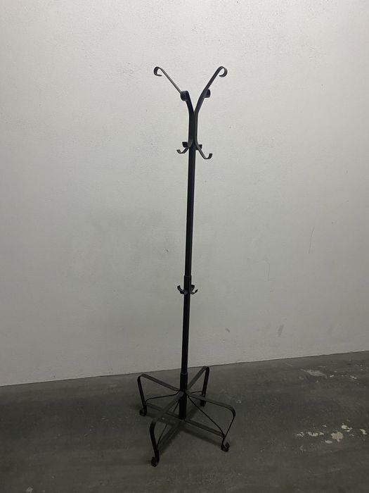 Bengaleiro de metal com 8 pendulos Vila do Conde • OLX Portugal