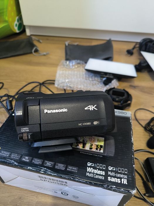Видеокамера 4К Panasonic vx-980: 15 000 грн. - Відеокамери Київ на Olx