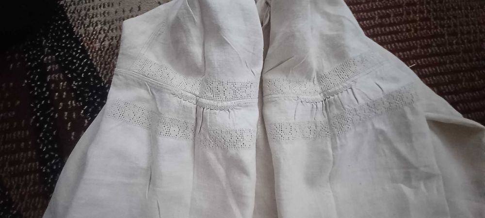 Вишиванка старовинна з вирізуванням 2 500 грн Колекціонування Коровинці на Olx