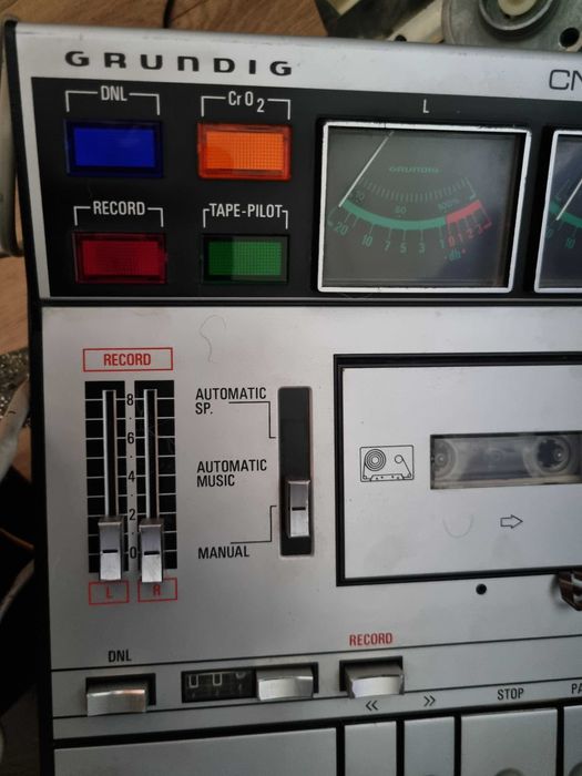 Magnetofon grundig 2 sztuki Osobnica • OLX.pl