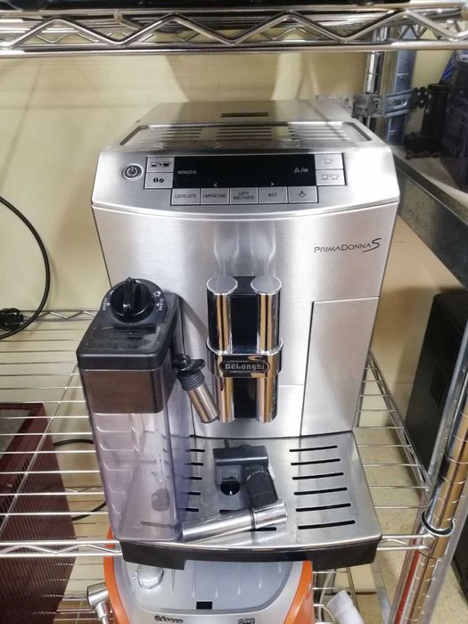 Кофемашина бу Saeco Phillips Delonghi +средство для удаления накипи: 4 ...