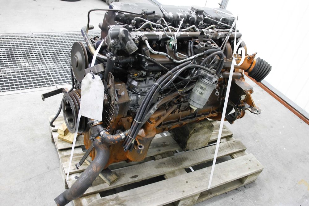 Silnik Man d0226 5.7 Ładowarka Cieżarówka G90 Wozidło d0226mf 8-136 ...