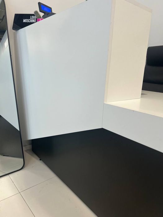 Lada biurowa sklepowa recepcyjna Józefosław • OLX.pl