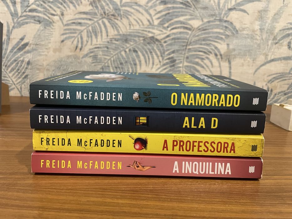 Livros Freida McFadden Alcochete • OLX.pt