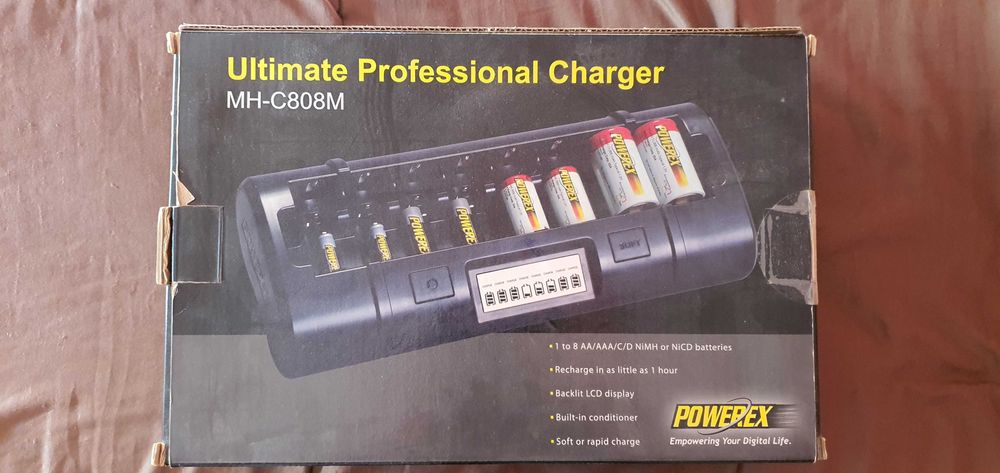 Carregador NiMH/NiCD AA/AAA/C/D Powerex Maha MH-C808M Charneca De Caparica E Sobreda • OLX.pt