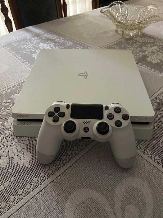 PS4 Slim White 500GB Cidade Da Maia • OLX Portugal