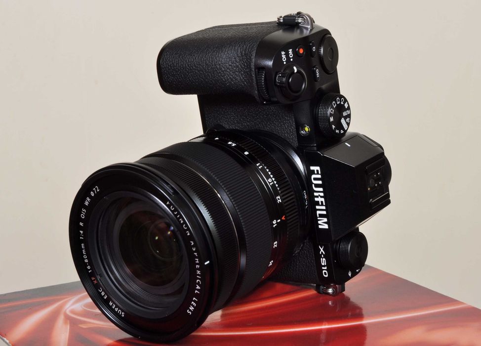 NOVO. Fuji X-S10 + XF 16x80 WR. Fatura ,garantia + bateria extra. Santo ...