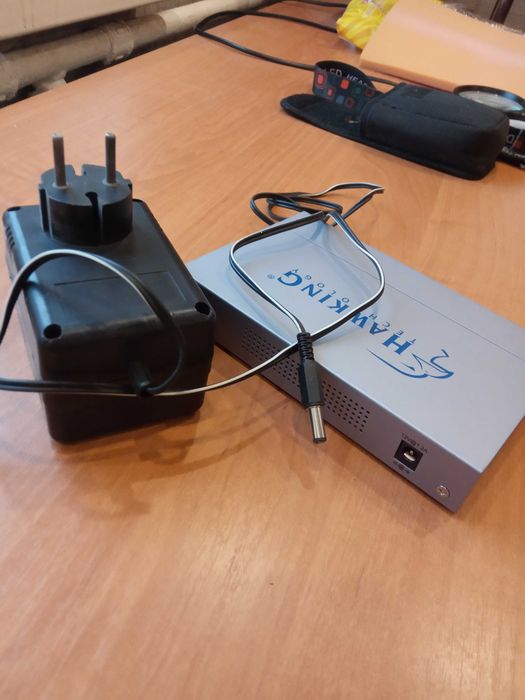 Свич маршрутизатор Hawking H-GS4T, Vector G.SHDSL Router 5110: 250 грн ...