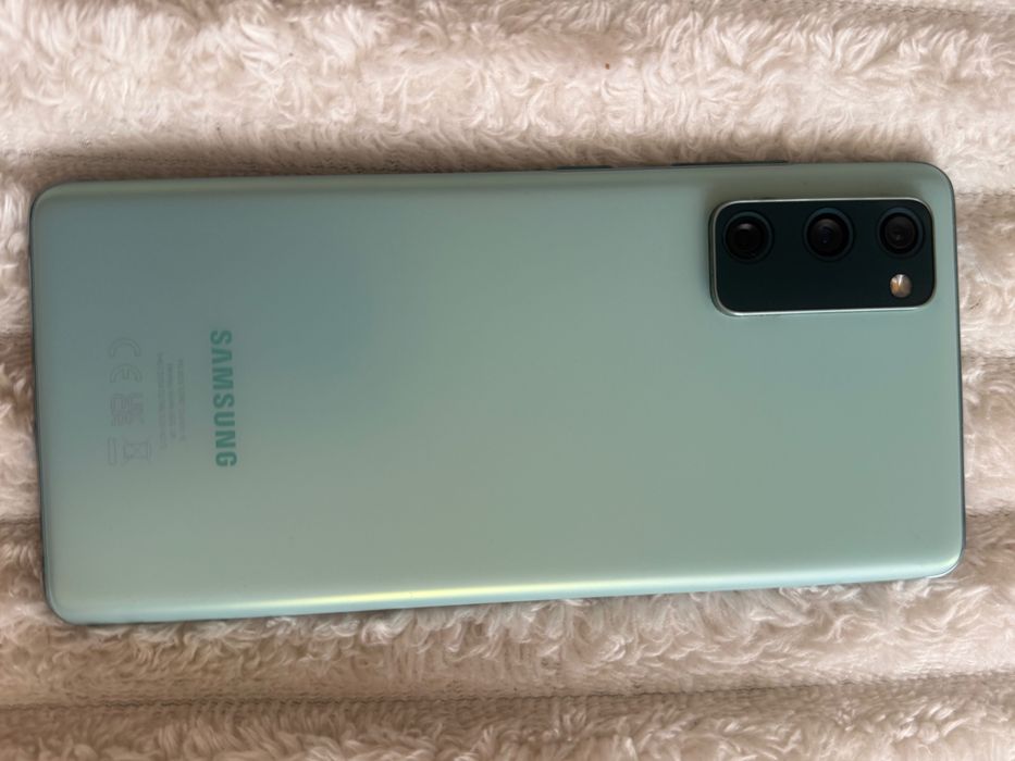 Мобільний телефон Samsung S20FE: 6 000 грн. - Мобільні телефони / смартфони Біла Церква на Olx