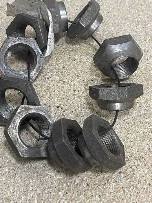 Гайка ступицы ГАЗ-3110 Волга, 3302, 2705, 3221 "Газель",2217 "Соболь": 50 грн. - Для вантажівок ...