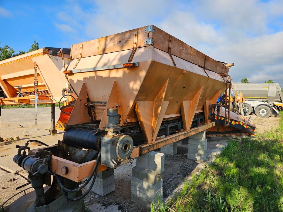 Rozsiewacz hydrauliczny Rcw 5 Piaseczno • OLX.pl