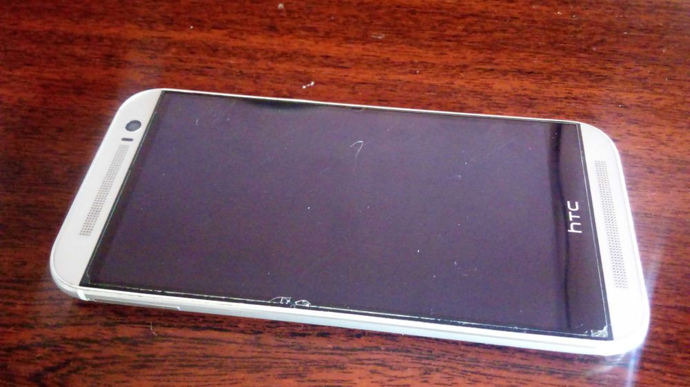 HTC One M8 (з NFC та 2/16 пам'яті): 550 грн. - Мобільні телефони / смартфони Заболотів на Olx