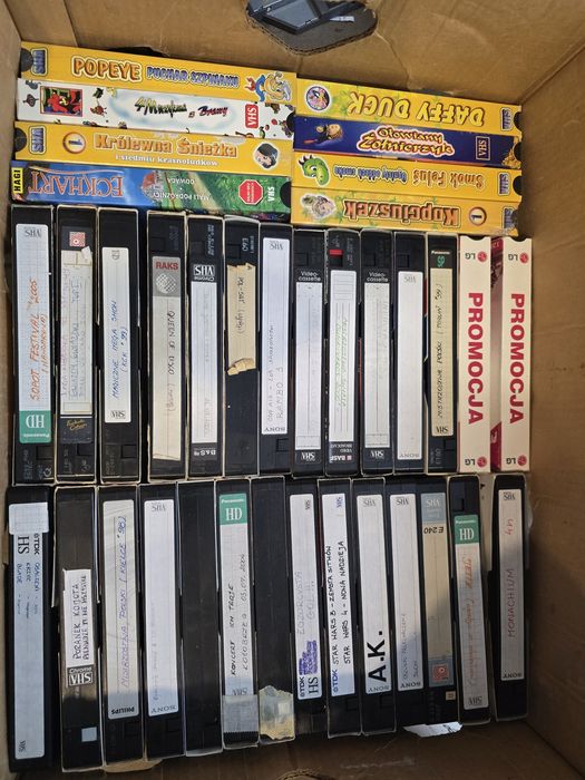 Kasety vhs zestaw 40 sztuk Dąbrowa • OLX.pl