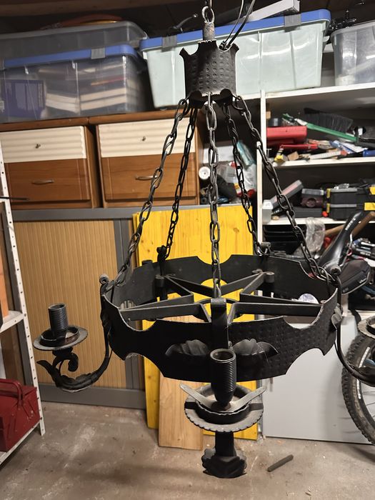 Candeiro / lustre rustico em ferro Caldelas • OLX.pt